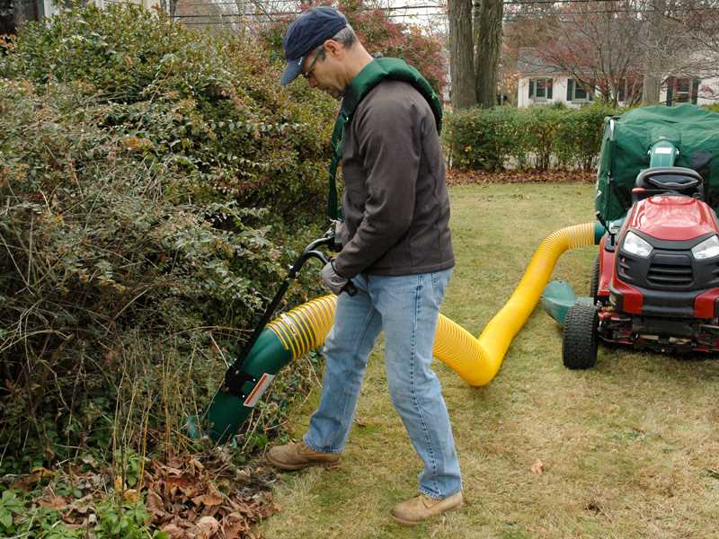 Cyclone Rake Power Vac Pickup | the Lawnmower Hospital
